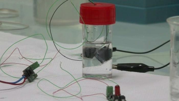 Implants. Des scientifiques de Grenoble inventent la biopile qui trouve ...