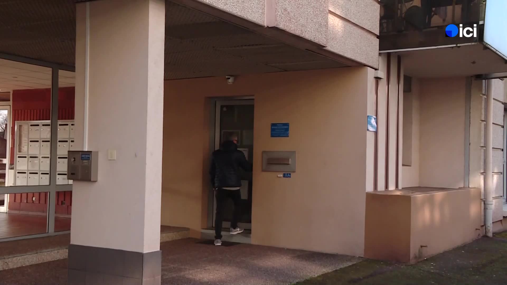 "Chers patients, nous reprenons l’activité" : le cabinet d'orthodontie 'Sourire la vie' rouvre ...