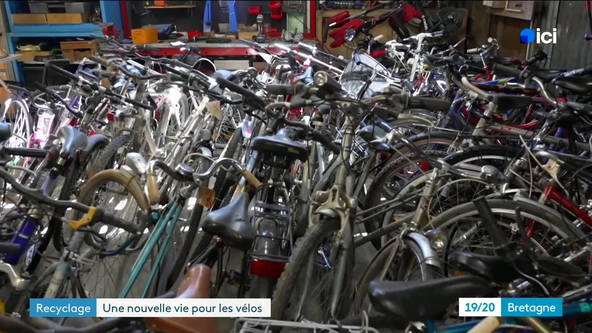 "Certains sont juste crevés". Ils réparent des vélos récupérés en ...